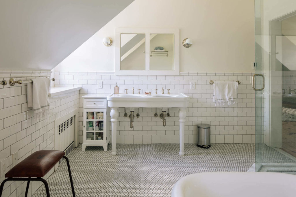 Hurley Stonehouse Estate - Rouse + Co Real Estate