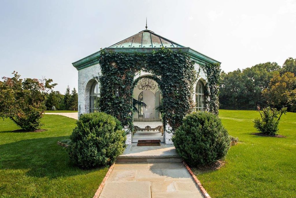 Astor Tea House - Rouse + Co Real Estate